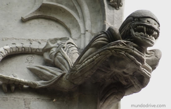 Gárgula (dicionário) | Mercado Negro Antiguidades