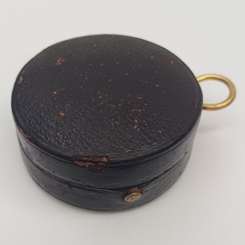 DI 152 – Barômetro e termômetro antigo de bolso inglês Casella em metal ...